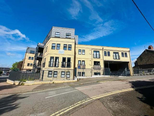 Belle Vue Road, Sudbury, CO10 1 bed flat to rent £1,000 pcm £231 pw