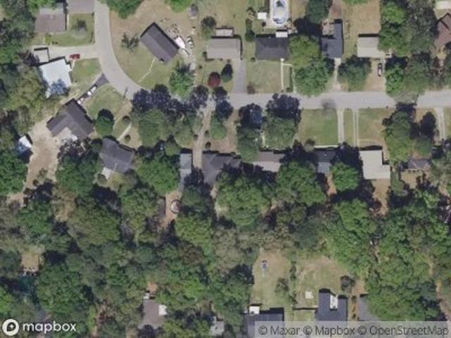 Belle Wood Dr S