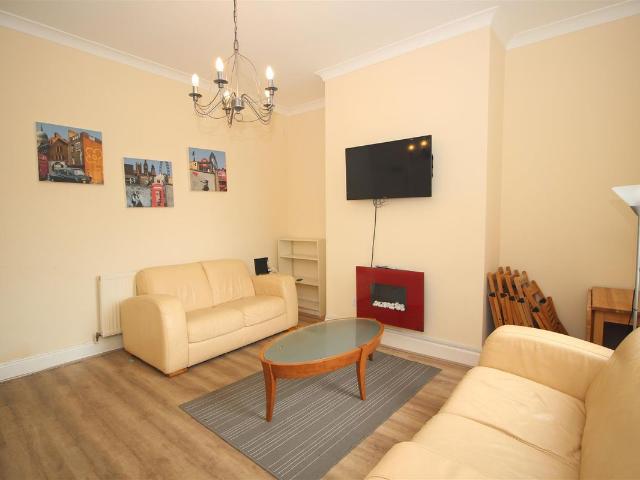 Belle Grove West, Spital Tongues, Newcastle Upon Tyne NE2, 5 bed terraced house to rent, £2,383 pcm | PrimeLocation