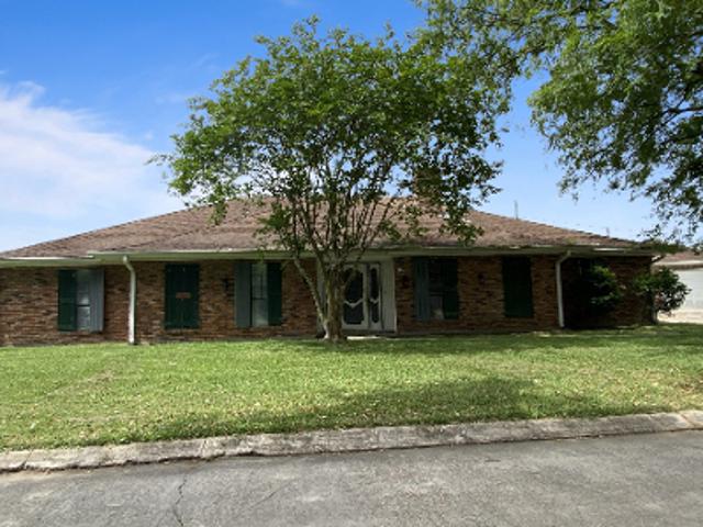 Belle Grove Dr
