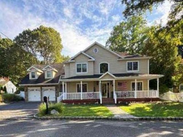 Bellecrest Ave