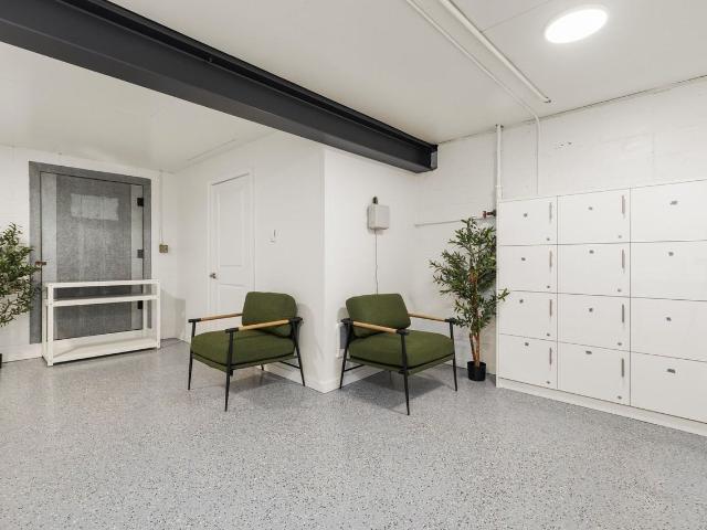 Bellefield Manor 2 Bedroom Apartment for Rent at 1830 108th Ave Se, Bellevue, WA 98004