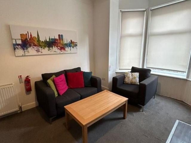 Bellefield Avenue, West End, Dundee DD1, 3 bed flat to rent, £1,350 pcm | PrimeLocation