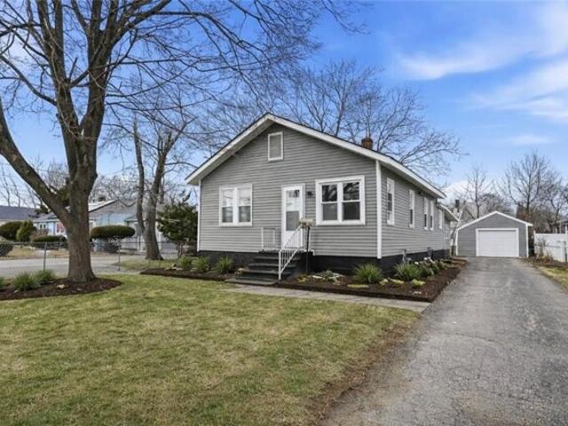Bellevue Ave, Warwick, Home For Sale
