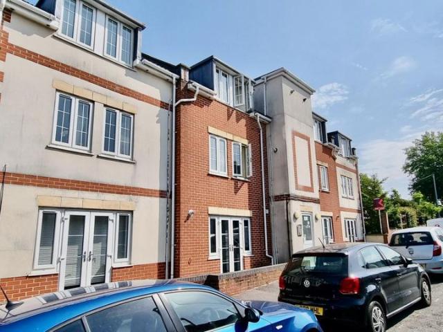Bellevue Court, Bell Hill Road, St George, Bristol BS5, 1 bed flat to rent, £925 pcm | PrimeLocation