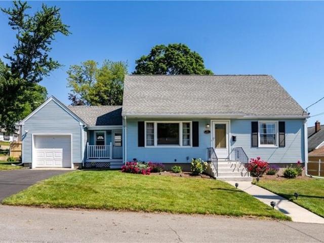 Bellevue Dr, Cranston, Home For Sale