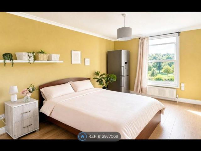 Bellevue Road, London SW17, Room to rent, £1,100 pcm | PrimeLocation