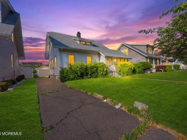 Belleville Ave, Belleville, Home For Sale