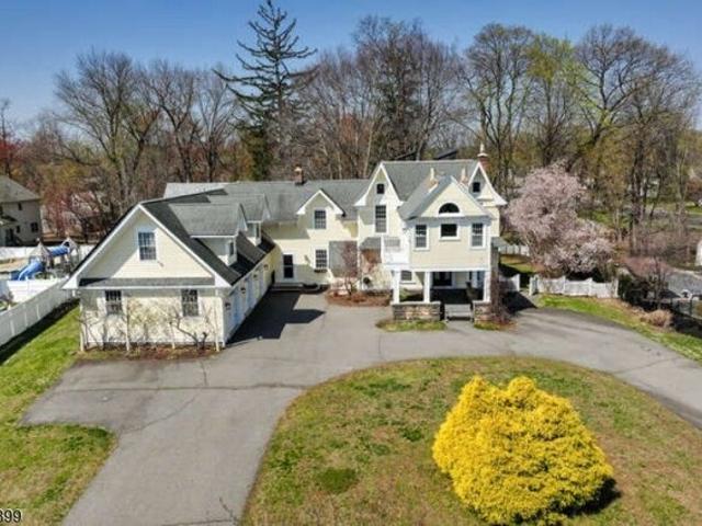 Bellew Pl, South Plainfield, Home For Sale