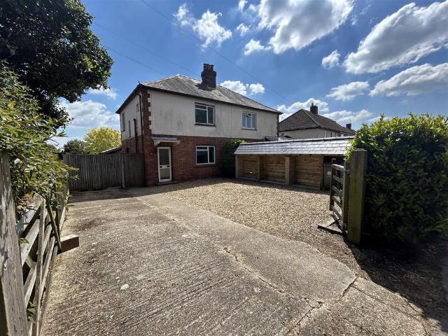 Bellfield, Fareham PO14 3 bed semi detached house to rent £1,550 pcm £358 pw