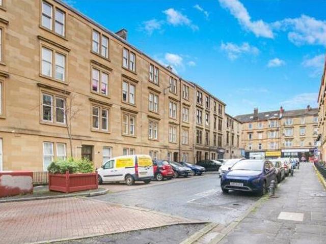 Bellfield Street, Glasgow, 3 Bedroom Flat