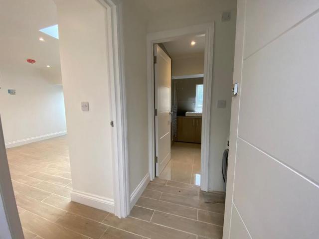 Bellfield Road, 1 bed apartment to rent £1,150 pcm £265 pw
