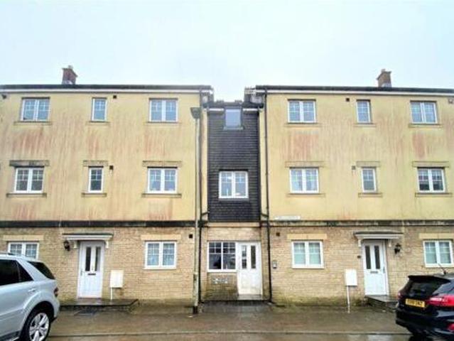 Bellflower Close, Roborough, 2 Bedroom Apartment