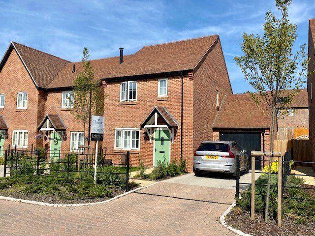 Bellflower Drive, Bishops Waltham, Hampshire SO32, 3 bed detached house to rent, £1,800 pcm | PrimeLocation