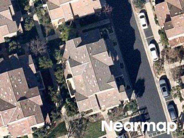 Bellflower Ln