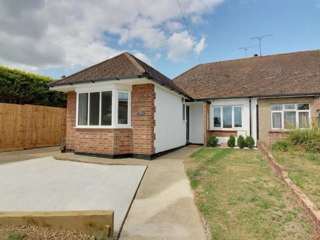 Bellhouse Road, Leigh On Sea SS9, 3 bed semi detached bungalow to rent, £2,000 pcm | PrimeLocation