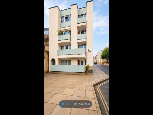 Bellhanger Court, Bath BA1, 2 bed flat to rent, £1,900 pcm | PrimeLocation