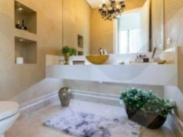 Bellíssima casa 835m², com 5 suítes disponível para venda ou locação no Alphaville 10. Toda mobiliad