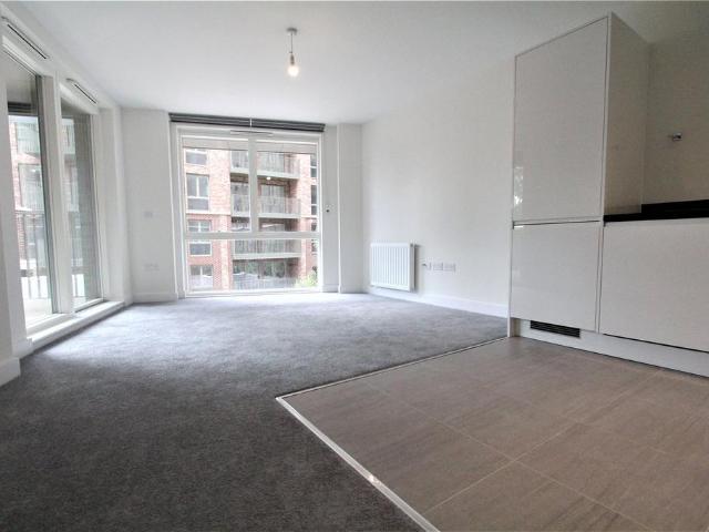 Bellow House, Gayton Road, Harrow, HA1 2 bed apartment to rent £1,900 pcm £438 pw