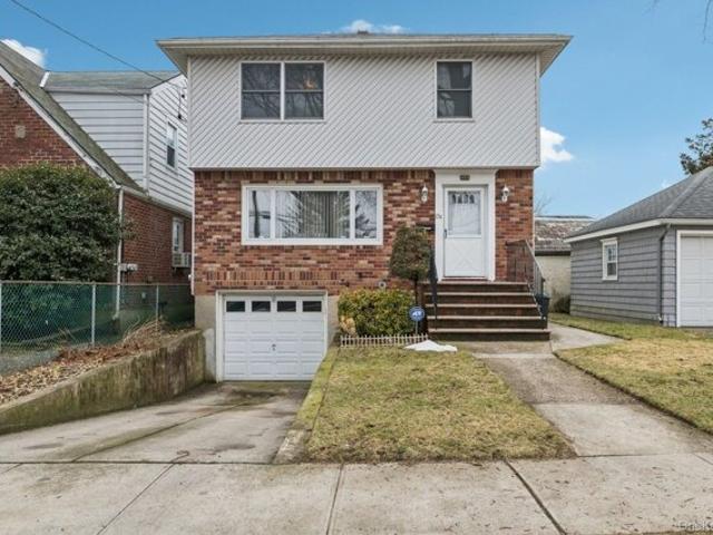 Bellmore St, Floral Park, Home For Sale