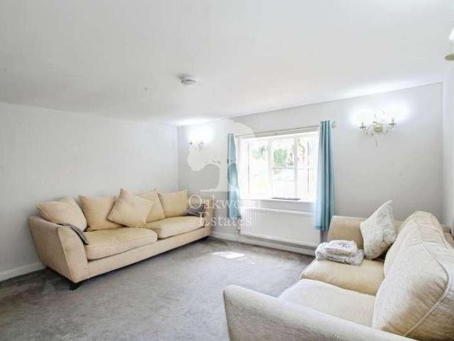 Bells Lane, Horton, SL3