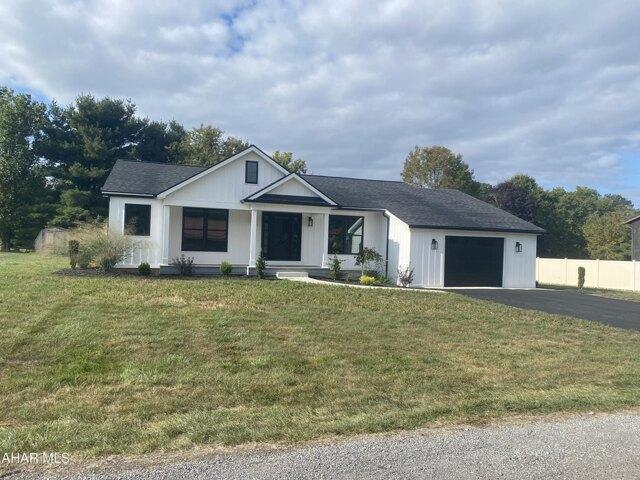 Bells Ln, Tyrone, Home For Sale