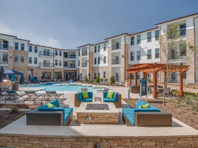 Bellrock Upper North 1 Bedroom Apartment for Rent at 4100 Northern Cross Blvd, Haltom City, TX 76137