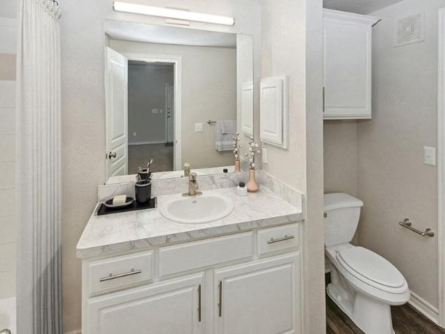 Belmont at Duck Creek 3 Bedroom Apartment for Rent at 6202 Duck Creek Dr, Garland, TX 75043
