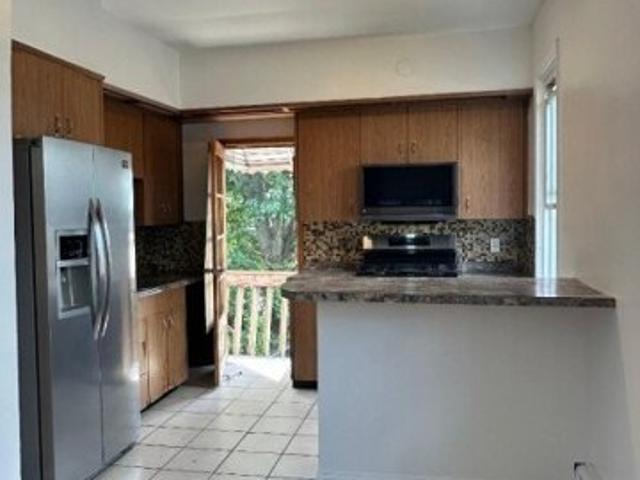 Belmont Ave, Garfield, Condo For Sale