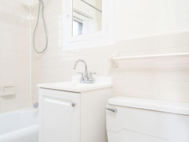 Belmont Apartments Studio Apartment for Rent at 1000 W Franklin Ave, Minneapolis, MN 55405 Lowry Hill