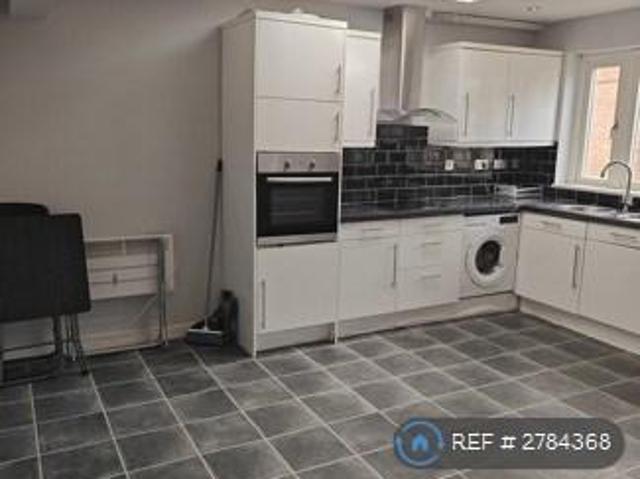 Belmont Buildings, Crowborough, TN6 2 bed flat to rent £1,090 pcm £252 pw