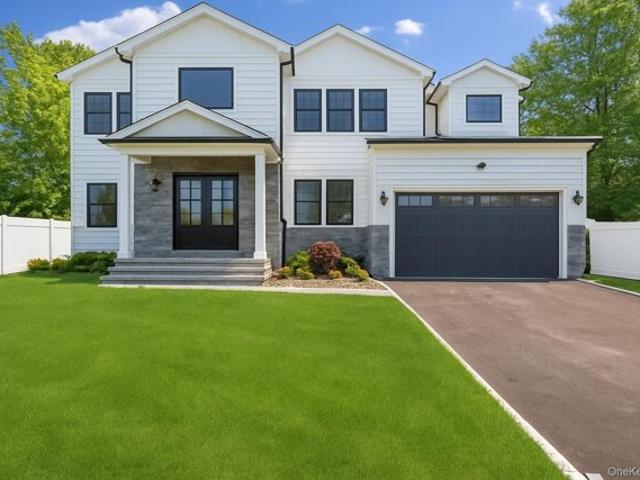 Belmont Cir, Syosset, Home For Sale