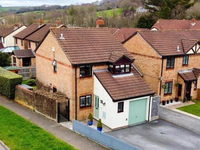 Belmont Close, Kingsteignton, 4 Bedroom Detached