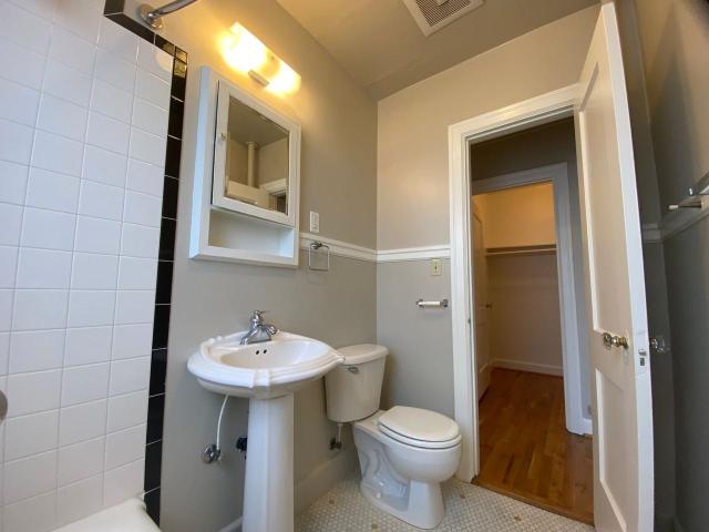 Belmont Court by Star Metro 1 Bedroom Apartment for Rent at 1410 Se Belmont St, Portland, OR 97214 Buckman