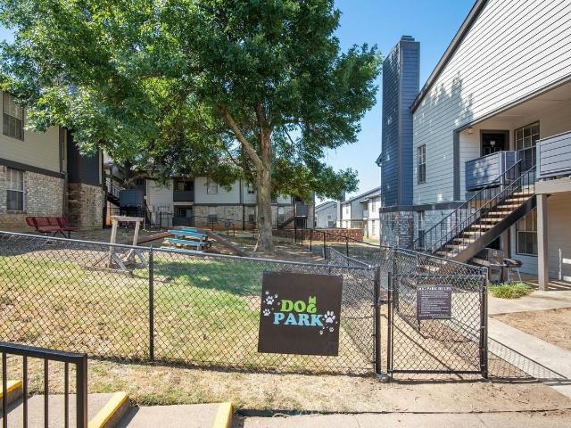 Belmont Estates 2 Bedroom Apartment for Rent at 901 Greenway Glen Dr, Arlington, TX 76012