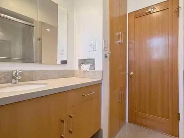Belmont Heights + Huge Yard + Garage Apartments in Long Beac.