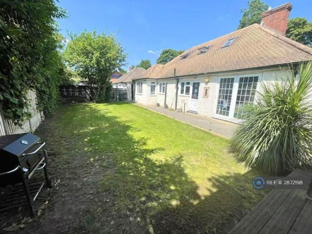 Belmont Rise, Sutton, SM2 4 bed detached house to rent £3,100 pcm £715 pw