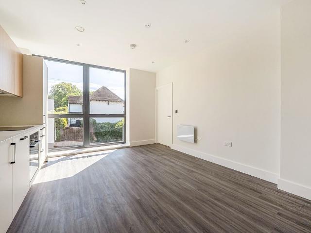 Belmont Road, Maidenhead SL6, 1 bed flat to rent, £1,400 pcm | PrimeLocation