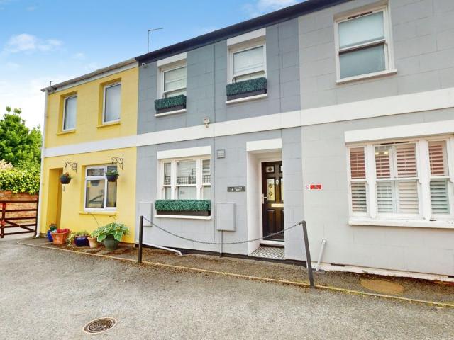Belmore Mews, Cheltenham GL53, 2 bed terraced house to rent, £1,750 pcm | PrimeLocation