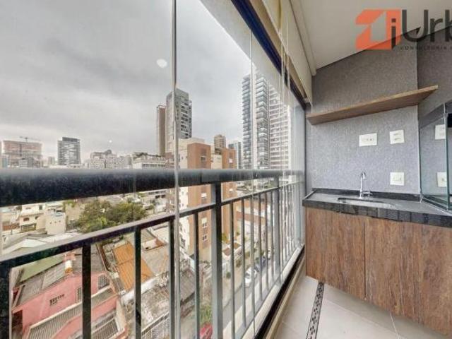 Belo apartamento à venda em Perdizes com 67m², 2 dormitórios próximo à futura estação de Metrô