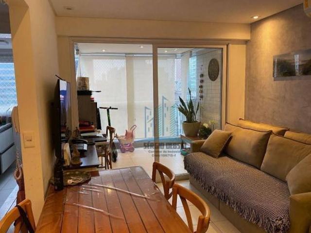 Belo apartamento à venda no Gonzaga, Santos SP em excelente localização próximo à Praça Independên