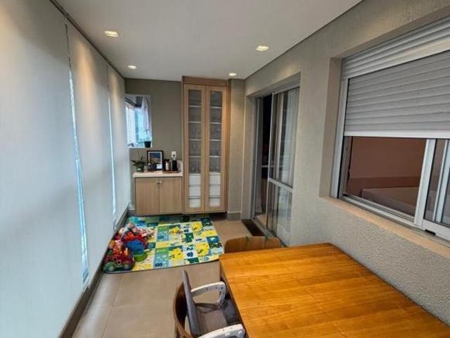 Belo apartamento à venda no Sumaré com 69m², 2 dormitórios localizado à 300 metros da estação Vila M