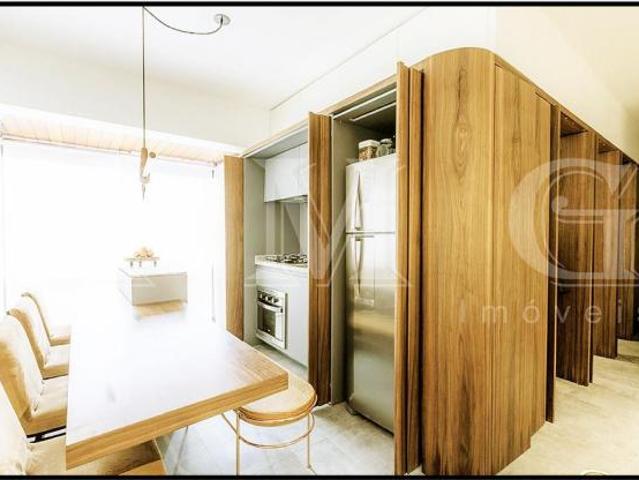 Belo apartamento com 2 dormitórios sendo uma suite localizado em Cerqueira Cesar