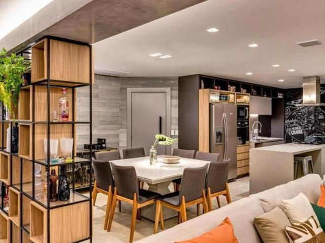 Belo apartamento com alto padrão de acabamento / andar alto / terraço gourmet