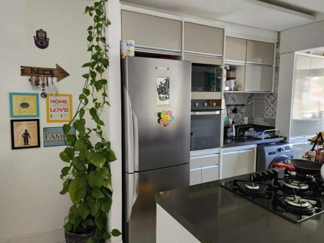 Belo apartamento de 2 dormitórios com varanda gourmet