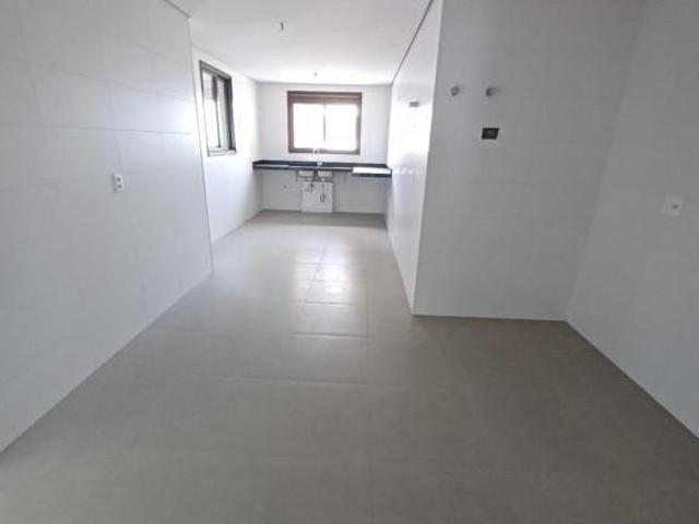 BELO APTO A VENDA EM ALPHAVILLE EDÍFICIO ATRIA