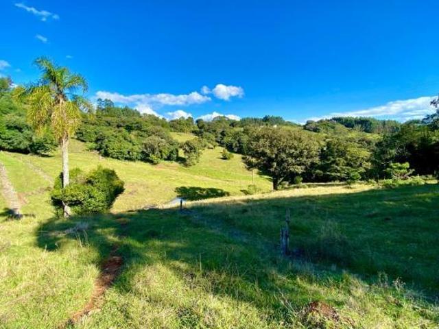 Belo Sitio com Riacho Pertinho da Serra Gaúcha em Três Coroas/RS