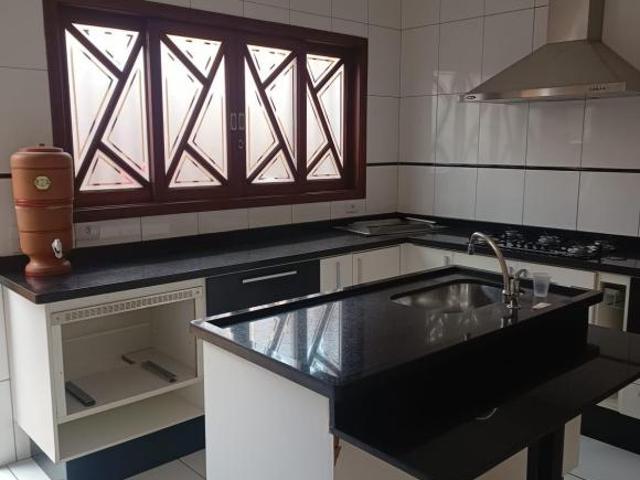 Belo sobrado, 180M, 3 Dorms,1 suite, churrasqueira, Guarulhos