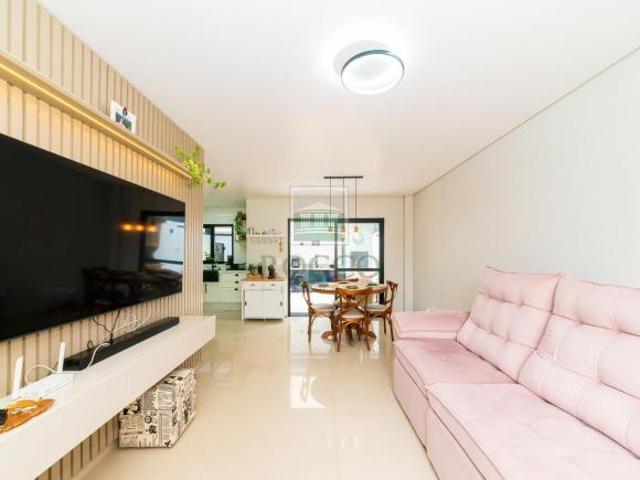 Belo Sobrado à Venda no Bairro Alto – Excelente Localização