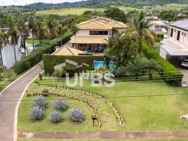 Belo sobrado no condomínio Aldeia do Vale, 692 m² de construção e 1.612 m² de terreno!